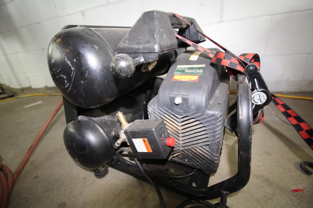 Hitachi EC119sA Air Compressor | Property Room