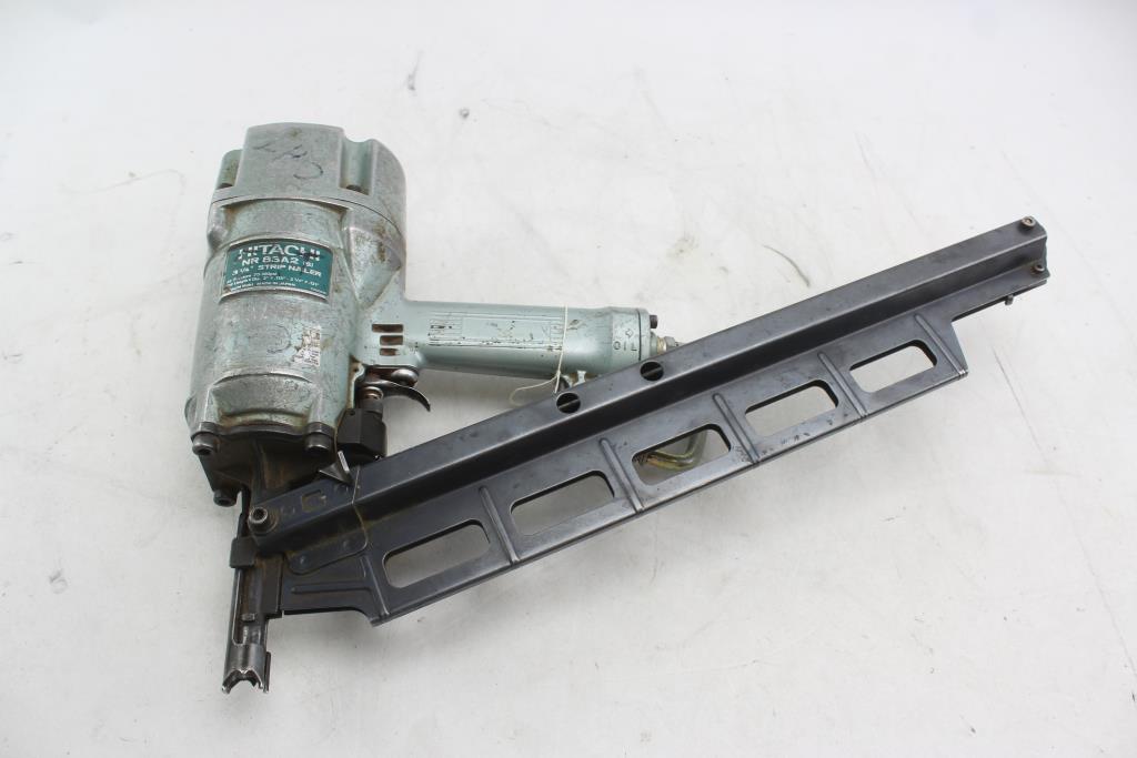 Hitachi Nr83A2 Strip Nailer | Property Room