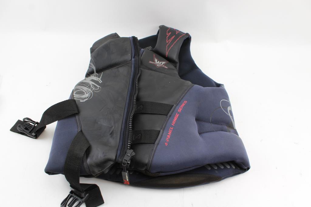 Ho Sports 4 Panel Hinge Series Life Vest | Property Room