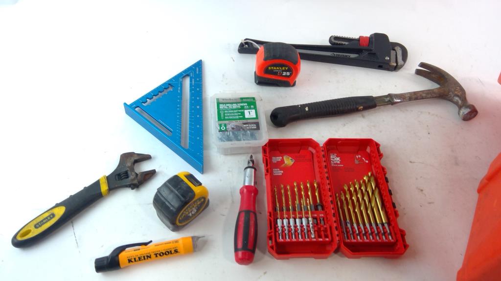 Homer Box Tool Box With Tools, 10+ Pieces | Property Room