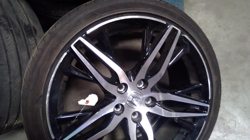 Honda 19 Inch Stock Wheels | Property Room