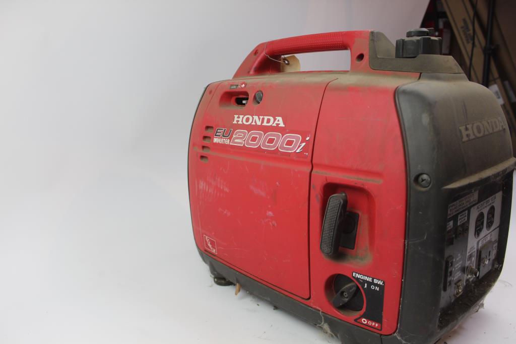Honda EU Inverter 2000i Portable Generator | Property Room