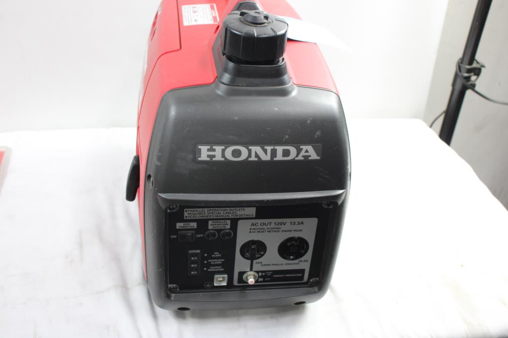 Honda Eu-2000i Generator | Property Room