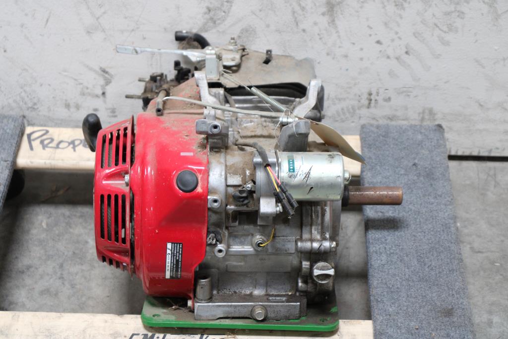 Honda GX Horizontal Engine | Property Room