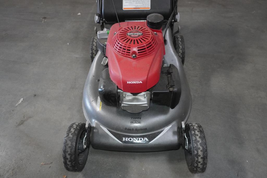 Honda Smart Drive Gas Lawn Mower | Property Room
