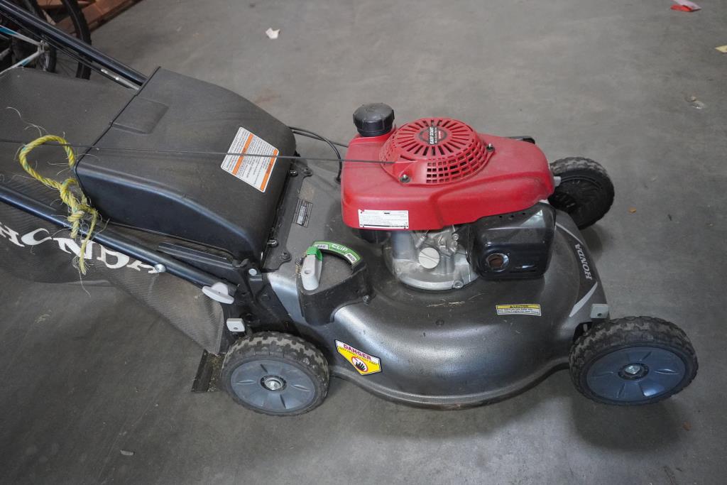 Honda Smart Drive Gas Lawn Mower | Property Room