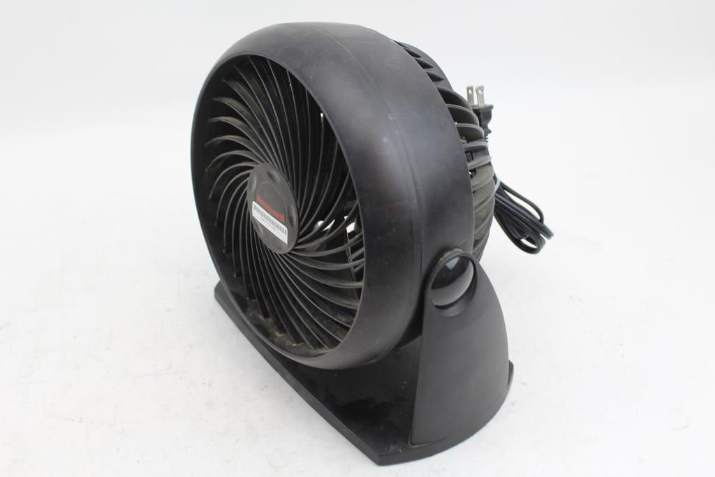 Honeywell Electric Counter Top Fan | Property Room