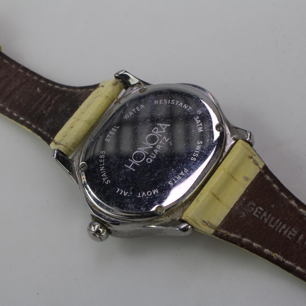 Honora Oval Mother Of Pearl Watch | Property Room