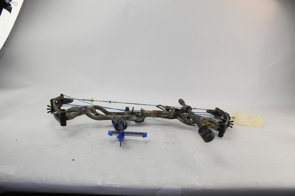 Hoyt Carbon Defiant Compact Bow | Property Room