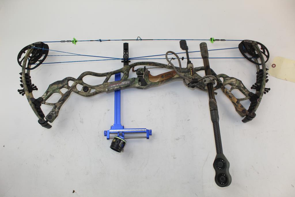 Hoyt Carbon Defiant Compact Bow | Property Room
