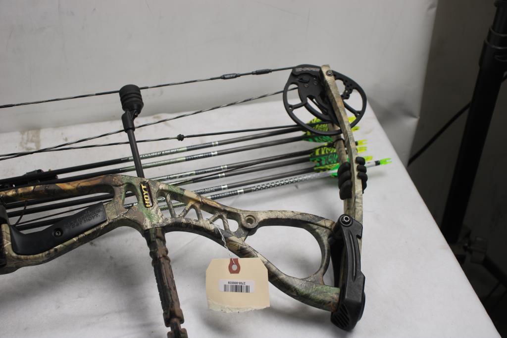 Hoyt Charger Bow | Property Room