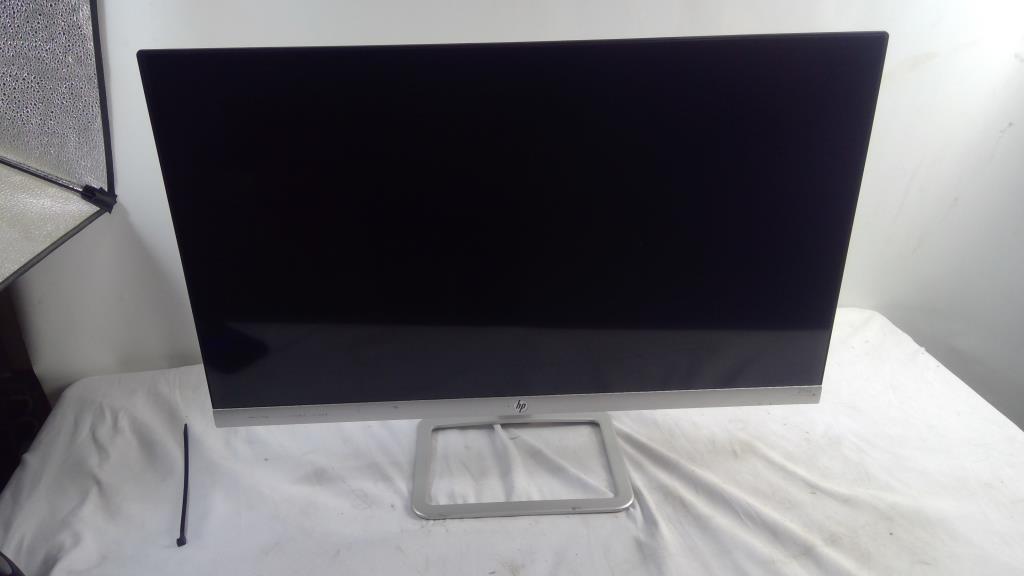 HP 27" FHD Monitor | Property Room