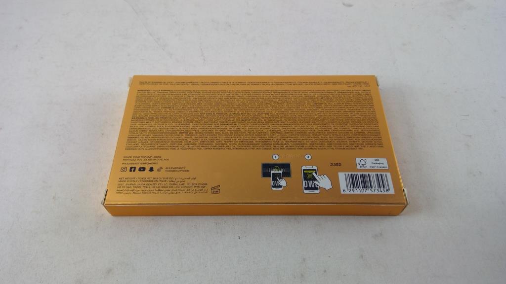 Huda Beauty Em[Power]ed EyeShadow Palette | Property Room