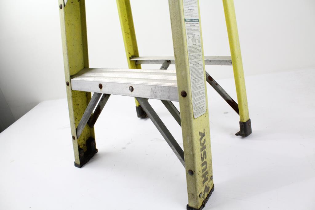 Husky 01-44000-2 Ladder | Property Room