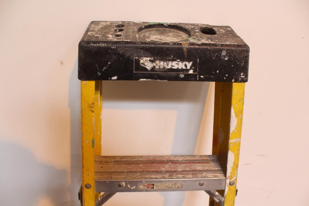 Husky 4ft Ladder | Property Room