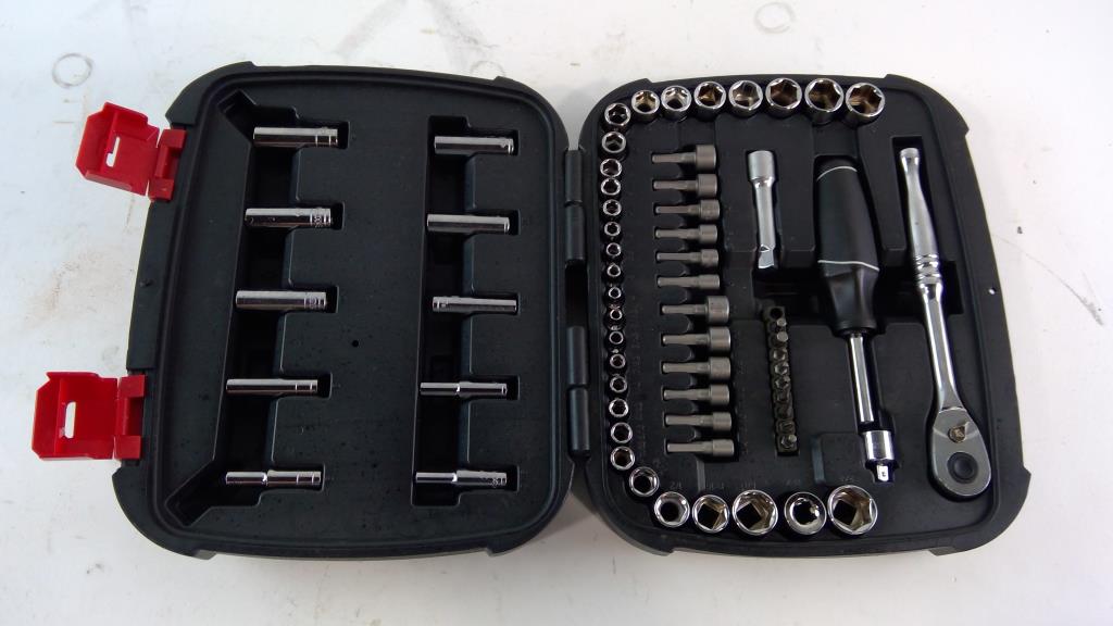 Husky 65 Piece Mechanics Tool Set | Property Room