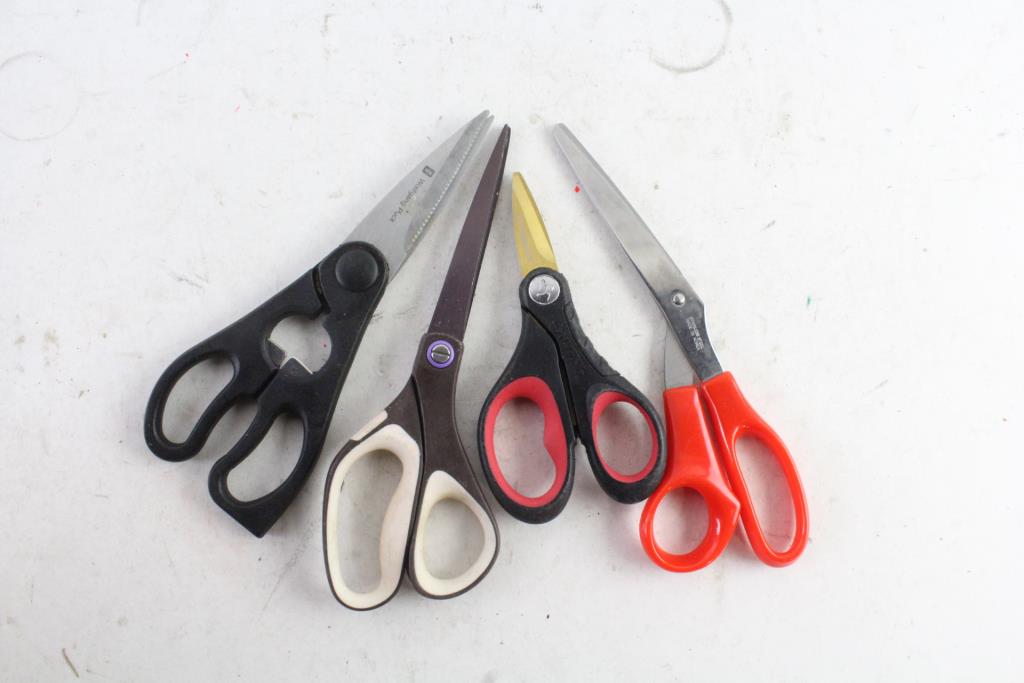 Husky And Other Scissors, 20+ Pieces | Property Room