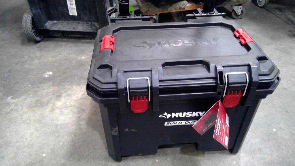 Husky Buil-out Rolling Tool Box | Property Room