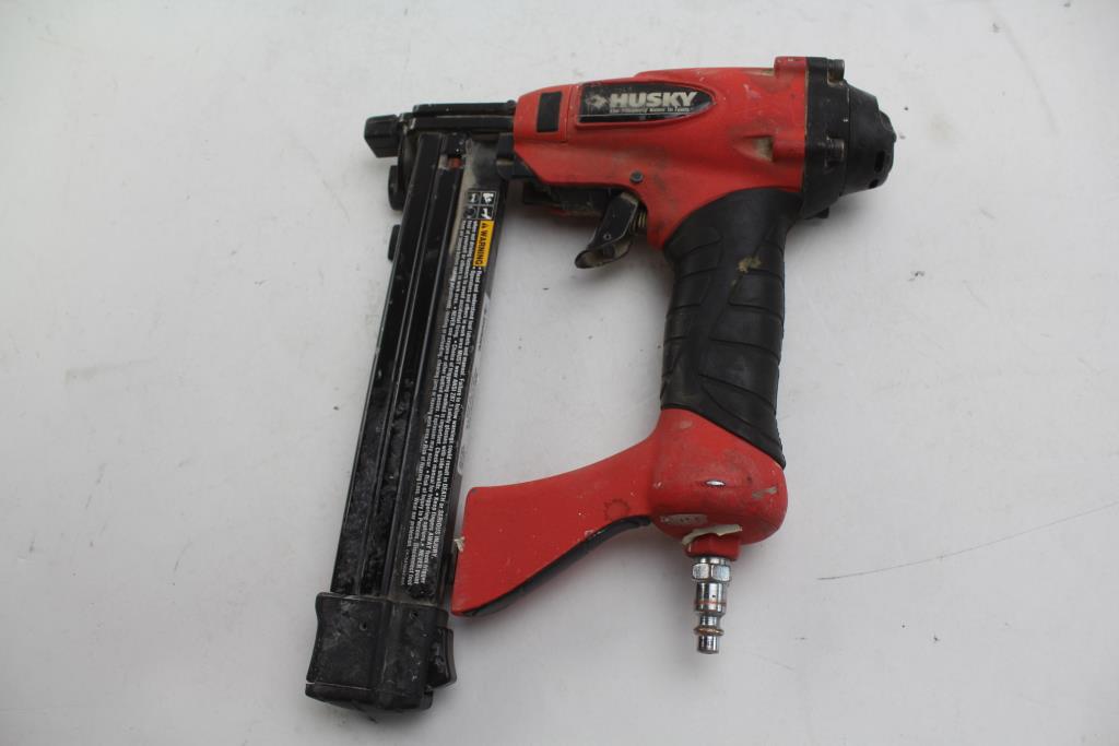 Husky Hdn 10400 Brad And Crown Stapler | Property Room