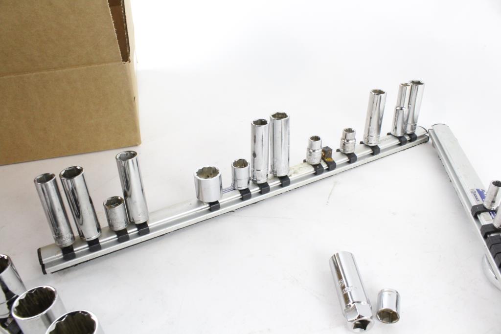 Husky Metric + Standard Sockets, 20+ Pieces | Property Room