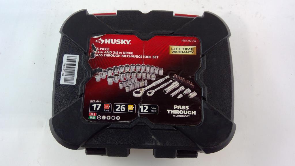 Husky Pass Through Mechanics Tool Set | Property Room