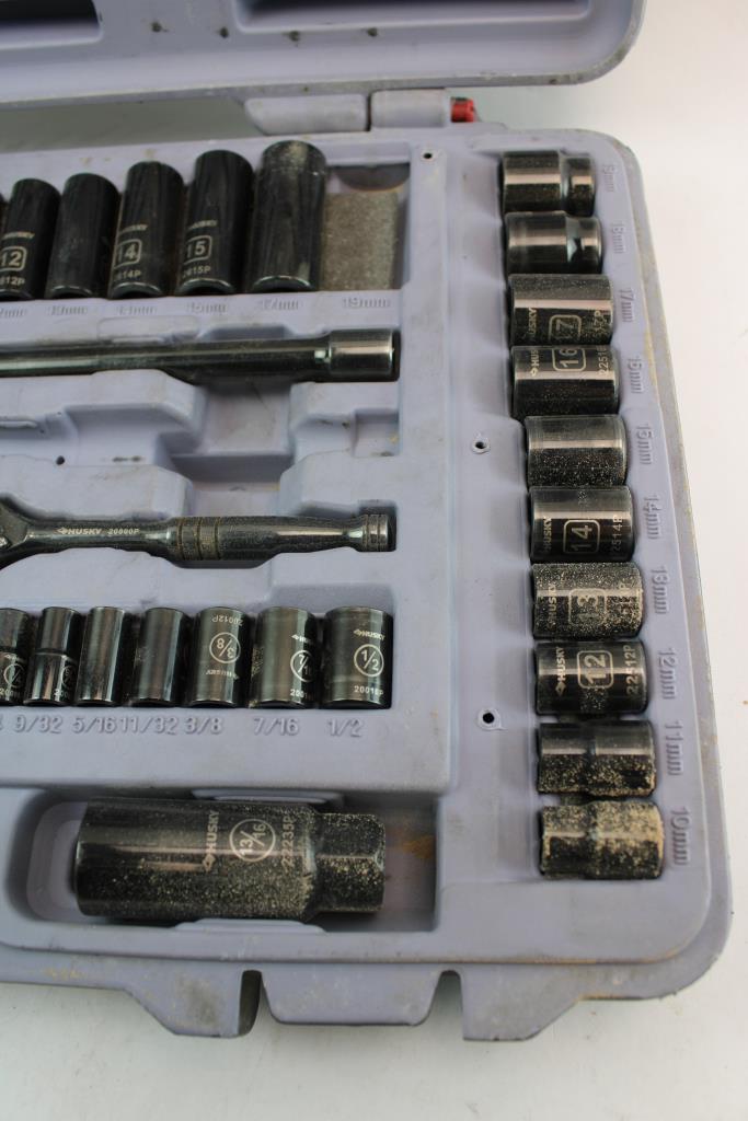 Husky Ratchet W/sockets Tool Set In Case | Property Room