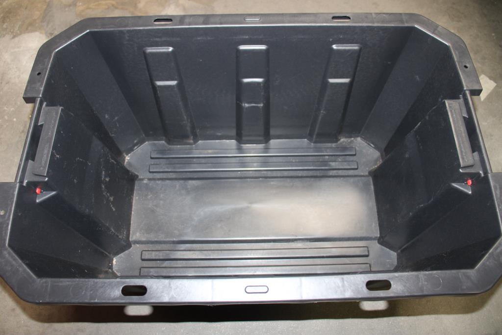 Husky Red/Black Container With Milwaukee Pry Bar Set | Property Room