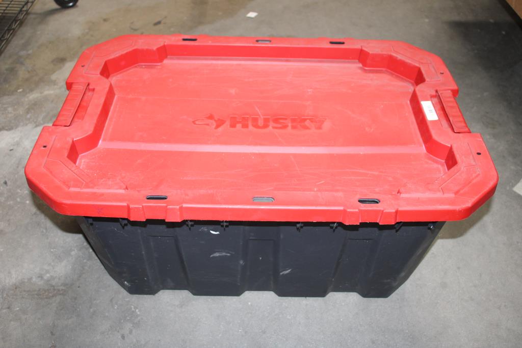 Husky Red/Black Container With Milwaukee Pry Bar Set | Property Room