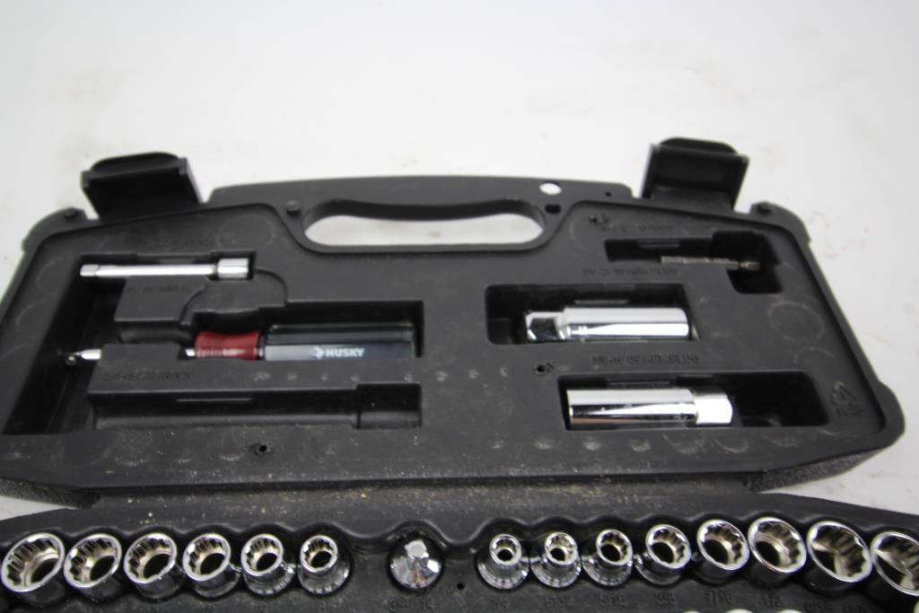 Husky Socket Set With Ratchet And Other Tools. 30+ Pieces | Property Room