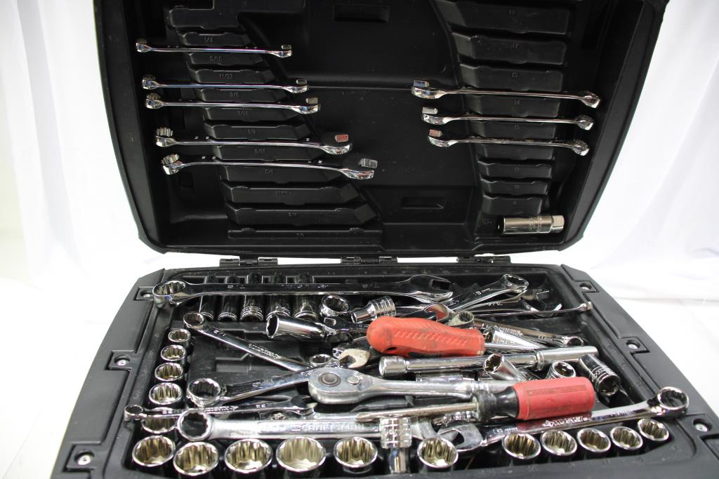Husky Tool Box With Wrenches, Sockets And Screwdrivers 15+ Pieces ...