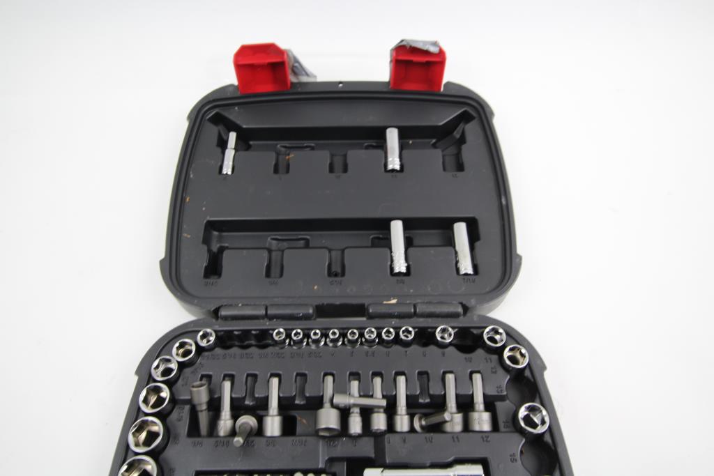 Husky Tool Set, Level, Tire Iron. 3 Pieces | Property Room