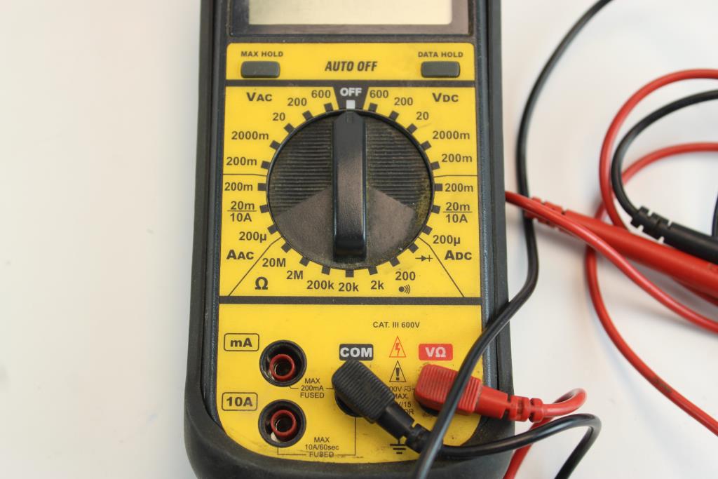 Ideal Test Pro 360 Series Multimeter #61-360 | Property Room