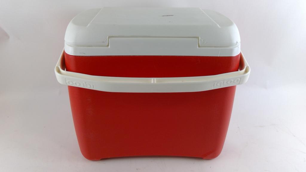 Igloo Island Breeze Cooler | Property Room