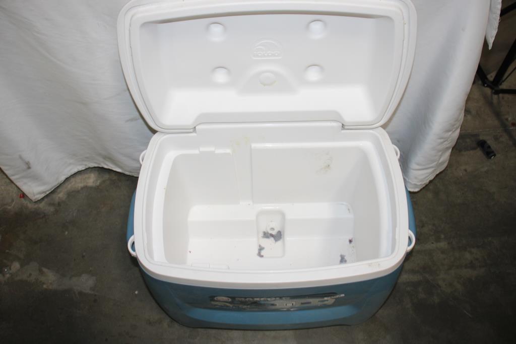 Igloo Maxcold Island Breeze Roller 50 QTS. Cooler, Blue | Property Room