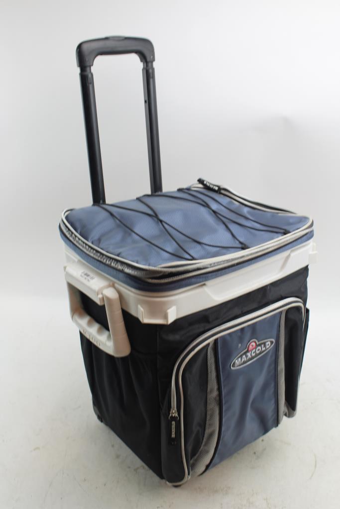 Igloo Maxcold Rolling Cooler | Property Room