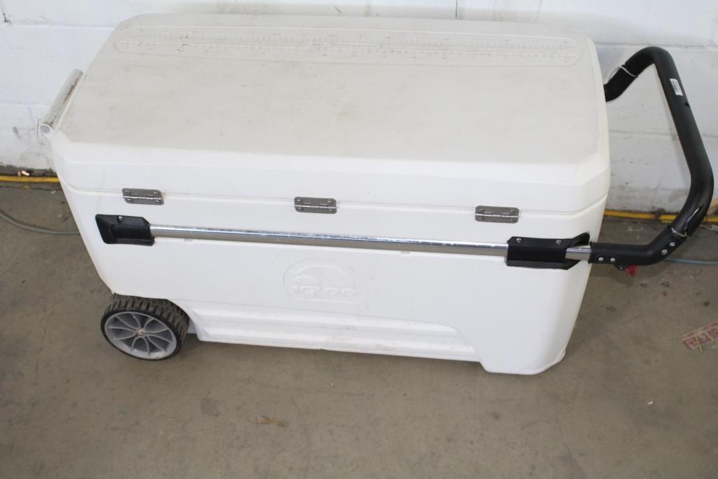 Igloo Rolling Cooler | Property Room