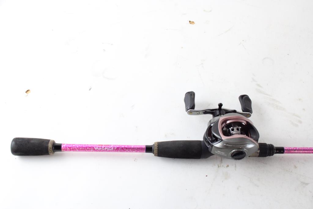 Insight Pro Advantage For Her Fishing Reel | Property Room