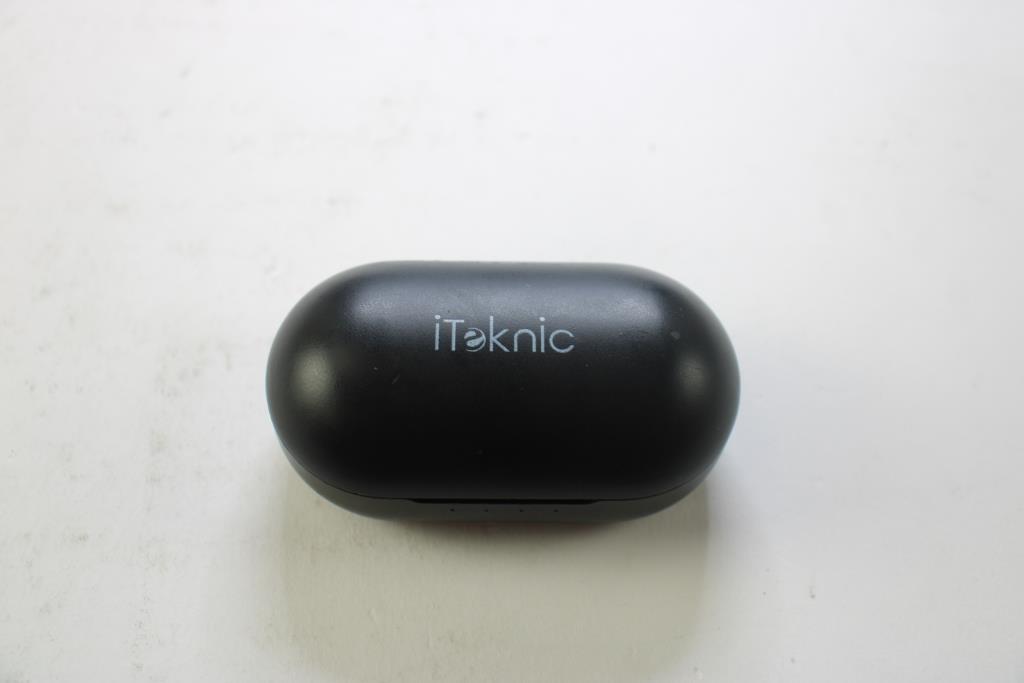 ITeknic Bluetooth Wireless Earbuds With Charging Case | Property Room