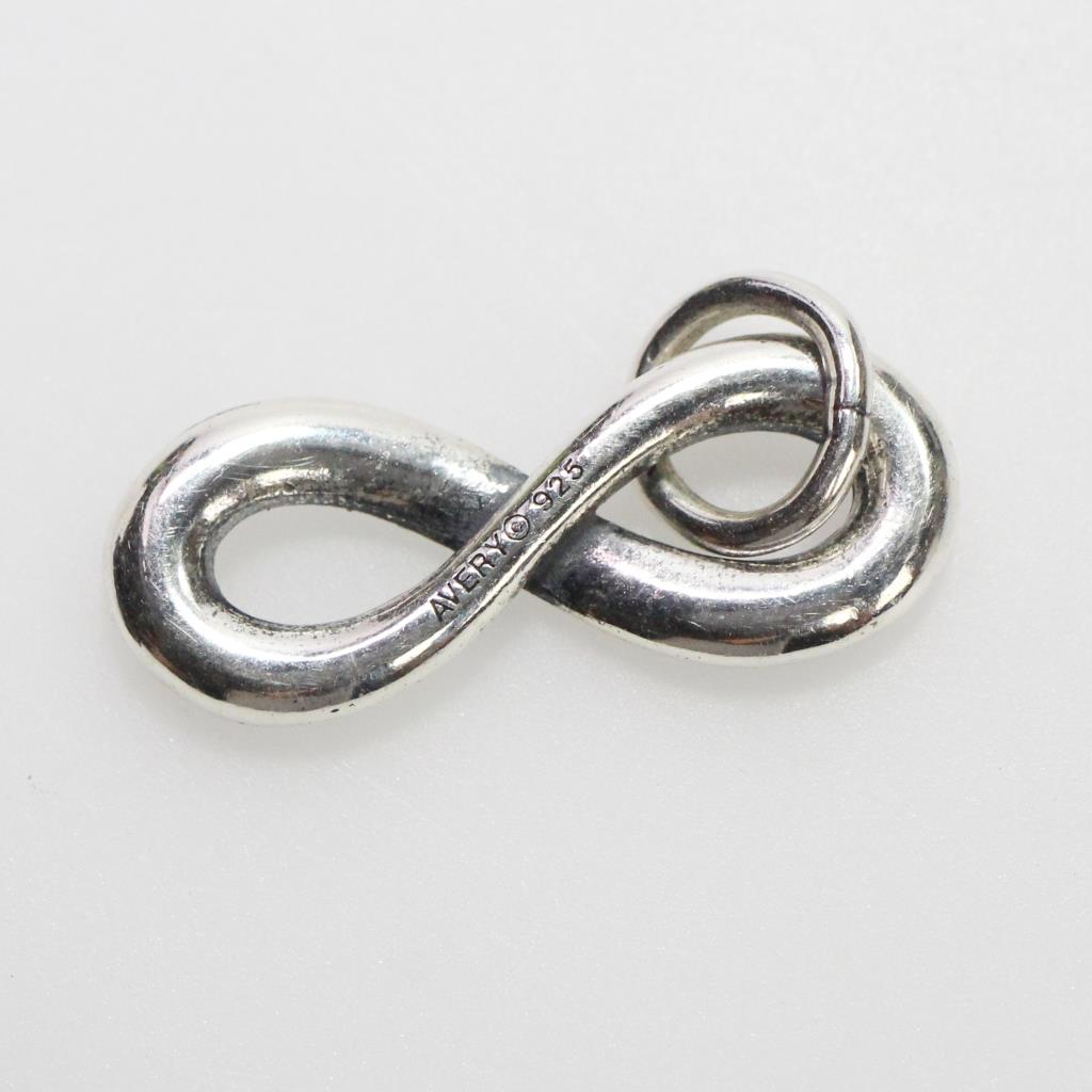 James Avery 1.42g Sterling Silver Infinity Pendant | Property Room