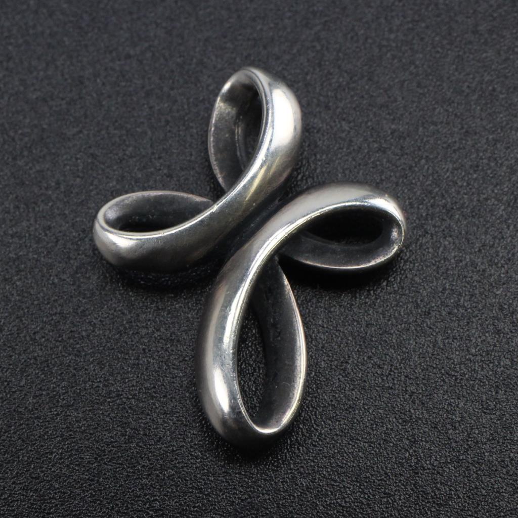 James Avery Silver Eternal Ribbon Cross Pendant | Property Room