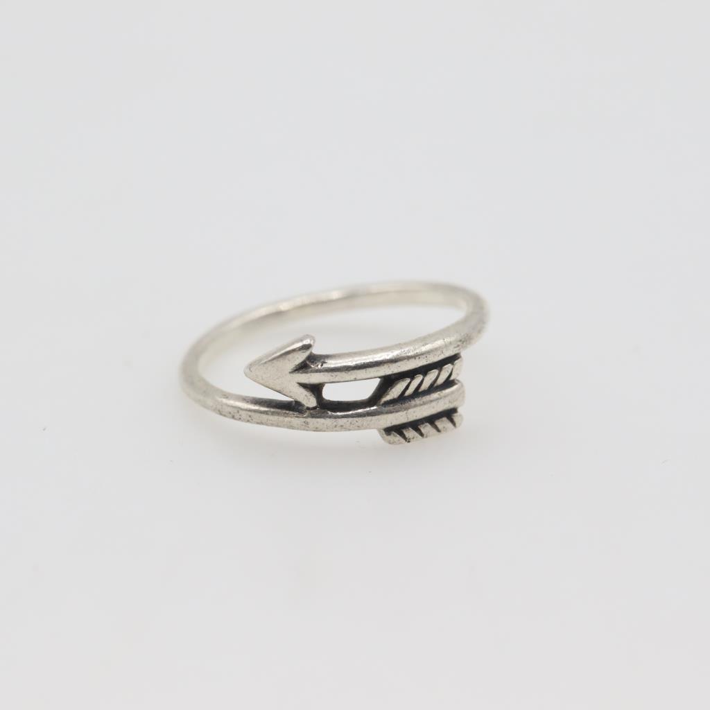 James Avery Sterling Silver Arrow Ring | Property Room