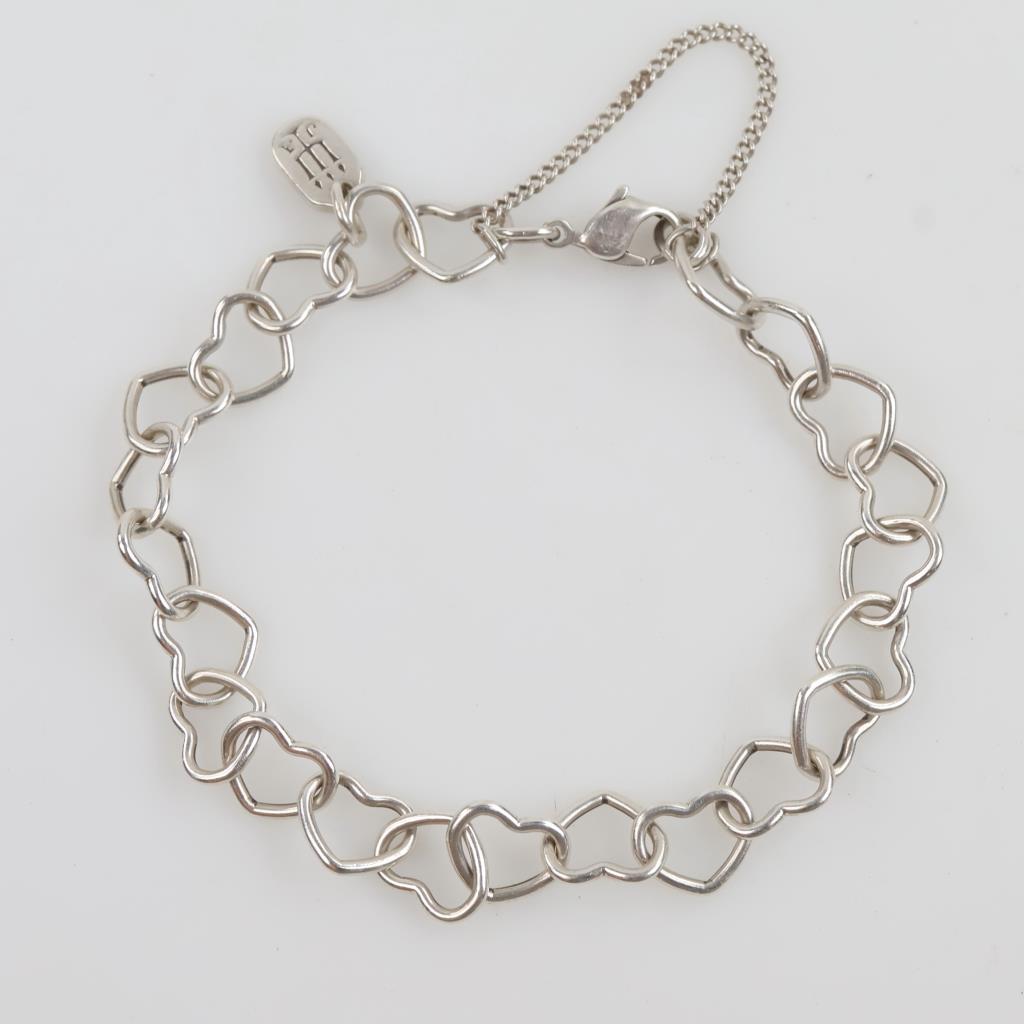 James Avery Sterling Silver Connected Hearts Charm Bracelet | Property Room