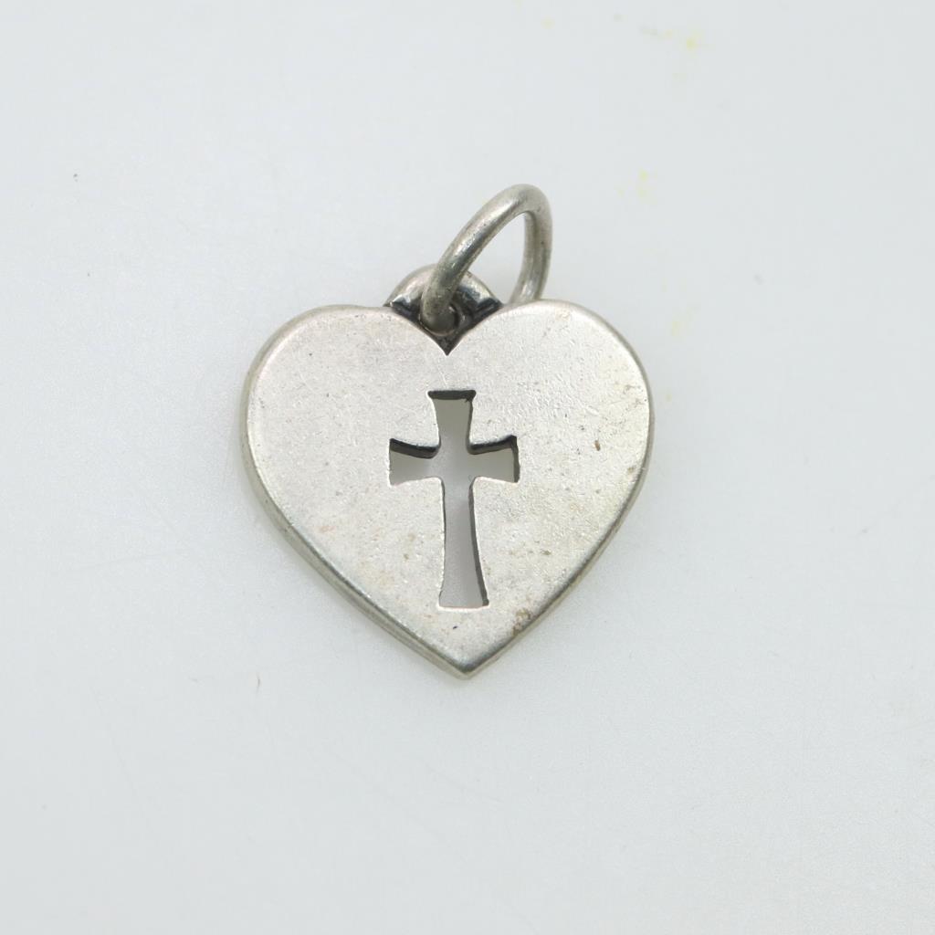 James Avery Sterling Silver Crosslet Heart Charm | Property Room
