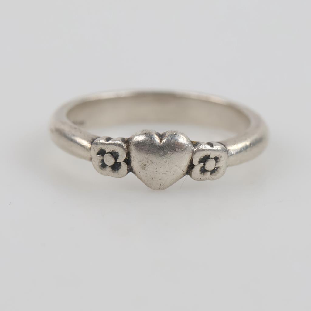 James Avery Sterling Silver Flower Ring | Property Room