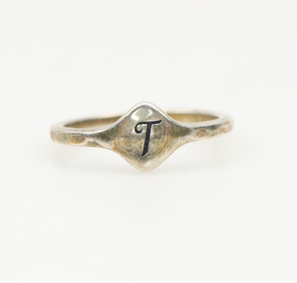 James Avery Sterling Silver Petite Signet Initial Ring | Property Room