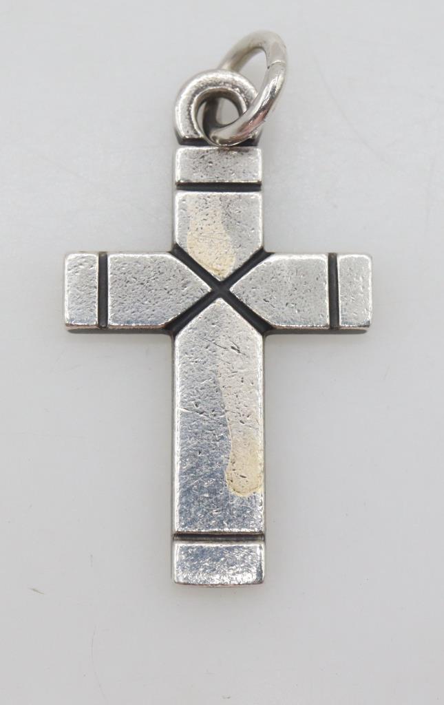 James Avery Sterling Silver Plain Latin Cross Pendant | Property Room