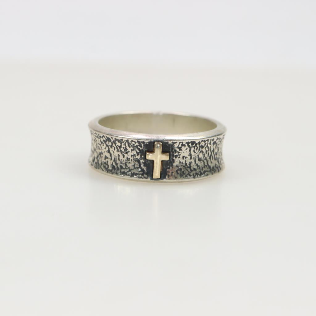 James Avery Sterling Silver Textured Band With Gold Cross Ring ...