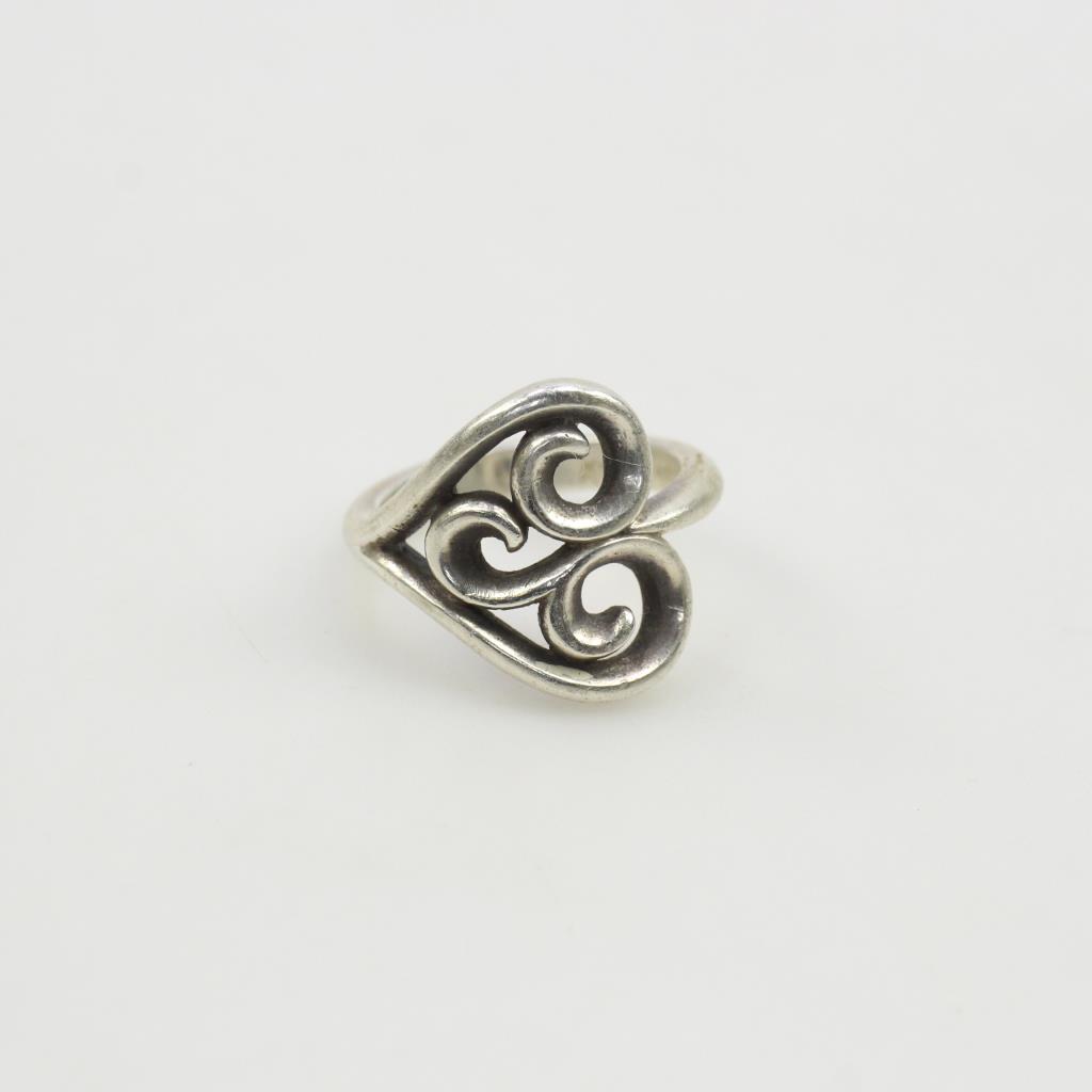 James Avery Swirl Heart Sterling Silver Ring | Property Room
