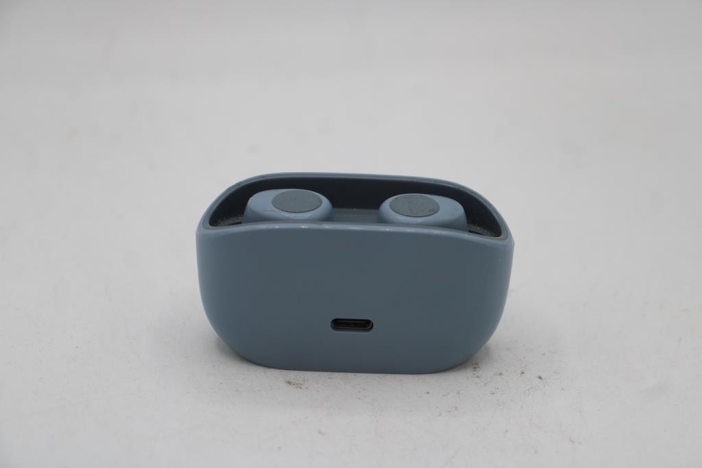 JBL Bluetooth Wireless Earbuds With Charging Case | Property Room