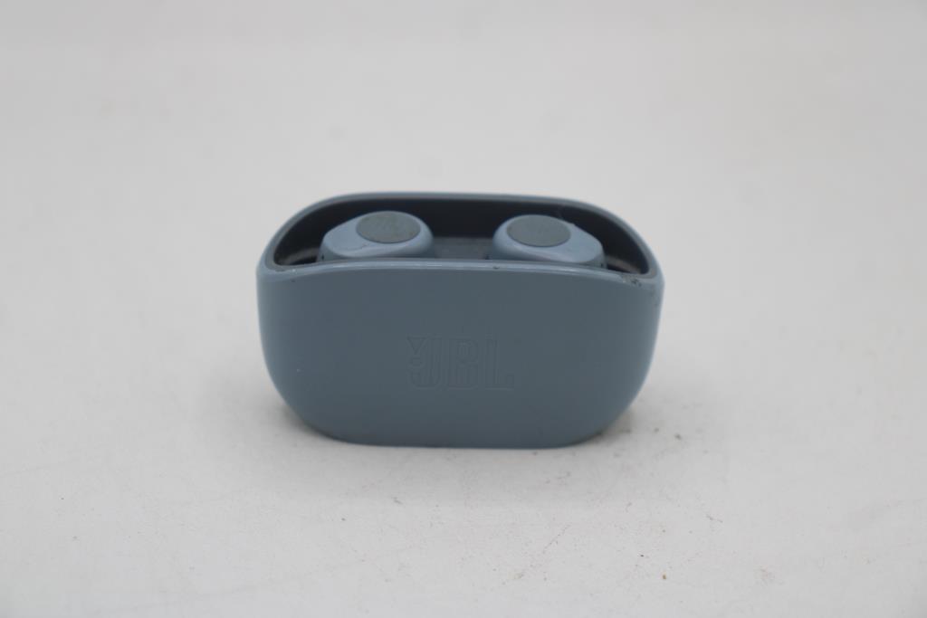 JBL Bluetooth Wireless Earbuds With Charging Case | Property Room